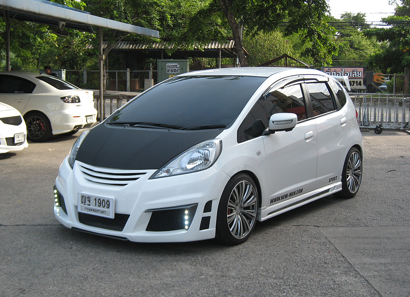 แต่งรถ Honda Jazz GE 2008-2013 ที่ Ninto Trust Shop